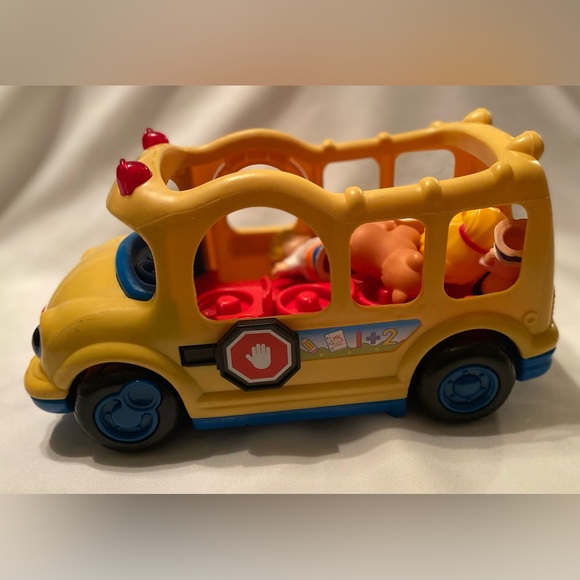 Fisher-Price | Toys | Adorable Fisherprice Little People School Bus ...